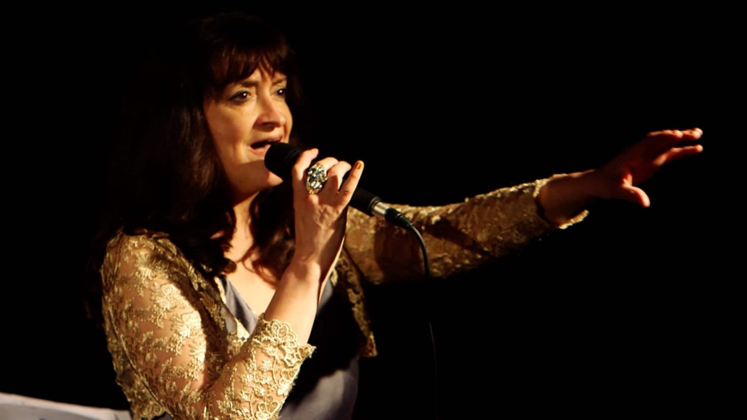 Videos – Esther Bennett